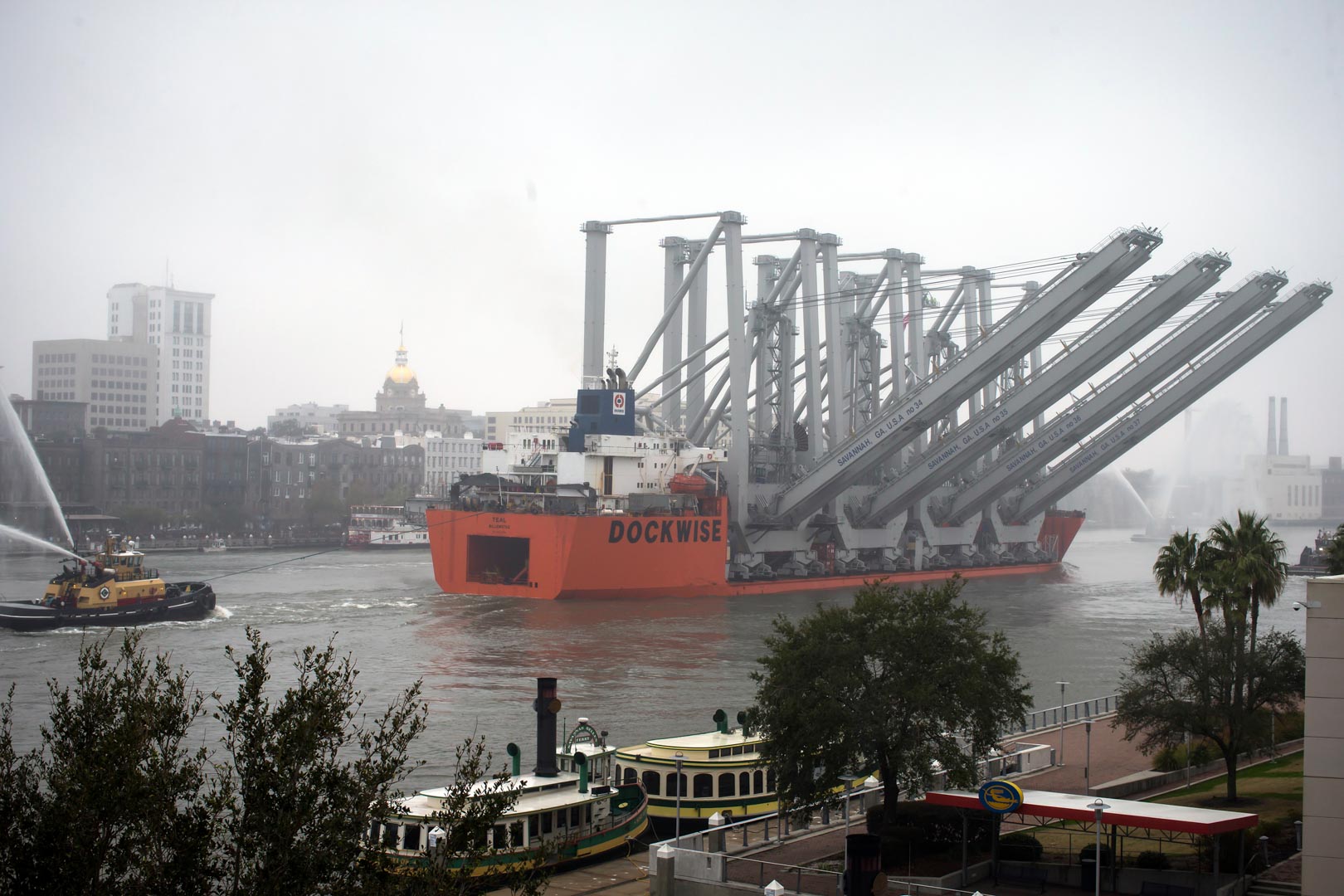 Four New Panamax Cranes Arrive at the Port of Savannah